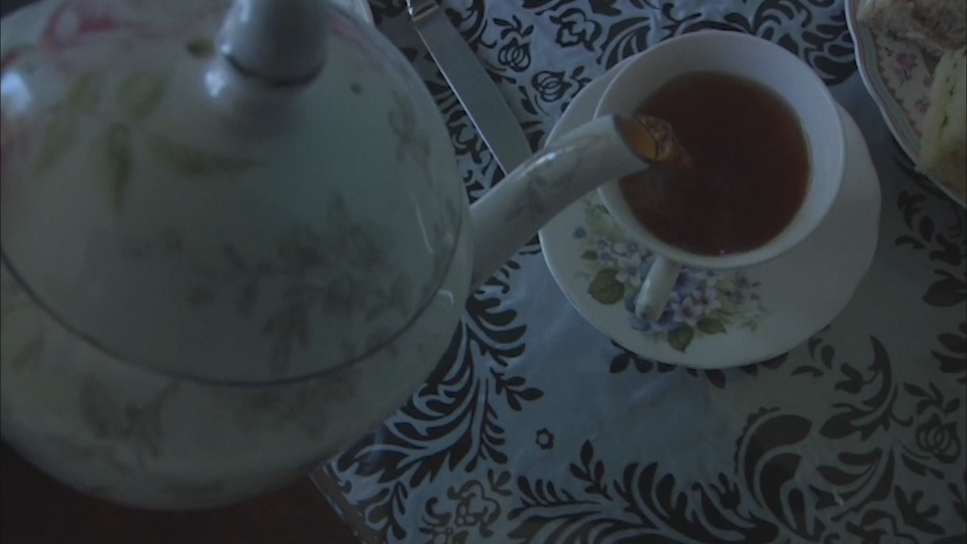 Travel Today with Lea: Tea Rooms - Pasadena Media